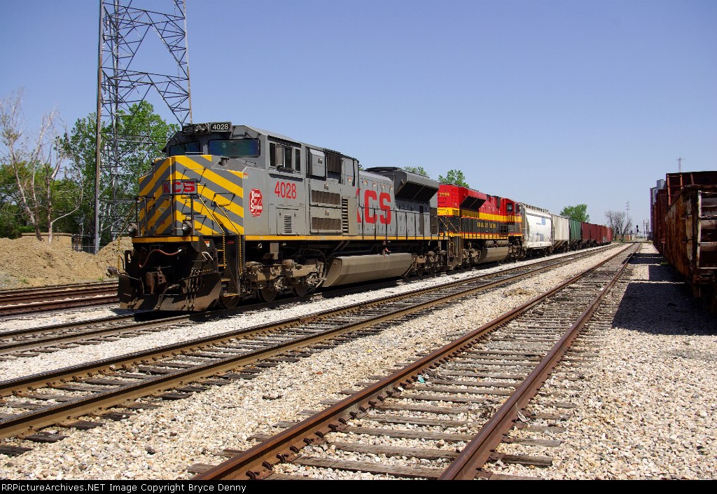 KCS 4028 and 3999 Leading Freight in Junction Yard